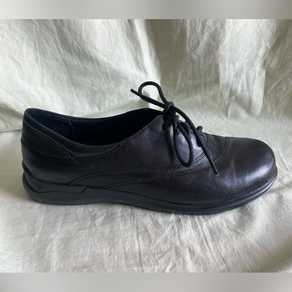 Aravon | Shoes | Aravon By New Balance Size 9b Leather Black T Frame ...
